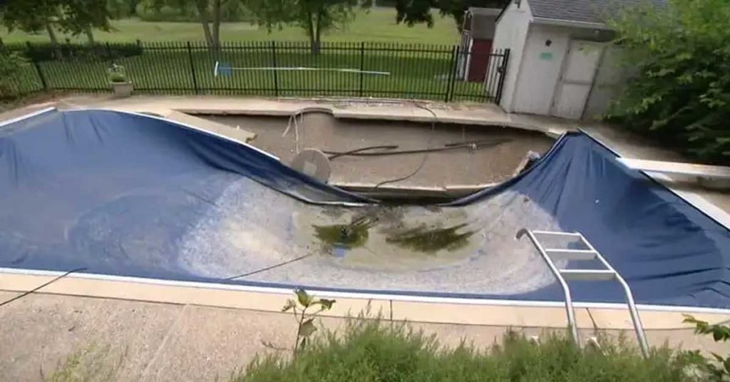 Pool contractors surprise grandma by giving her new swimming pool after ...