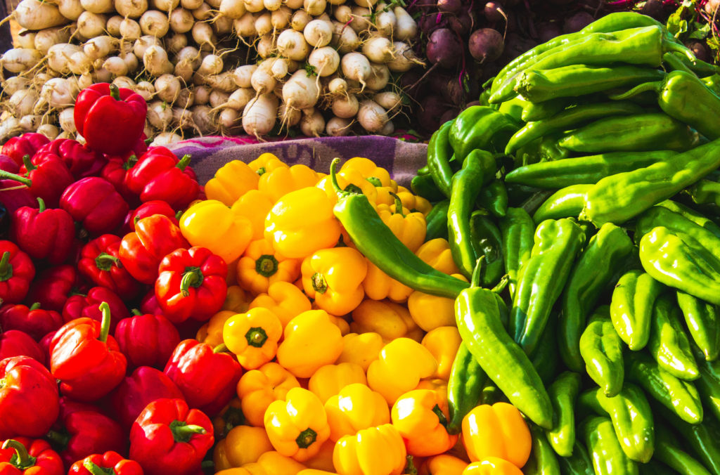 Fruit and veg unwrapped: France’s plastic packaging ban begins - FFA ...