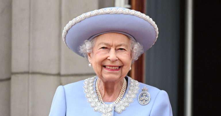 Why Queen Elizabeth II Kept Her Meeting With Lili Short: Details ...