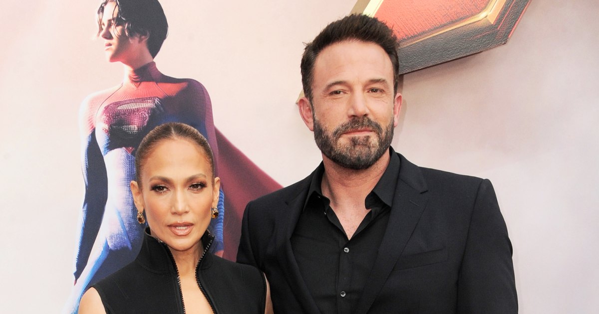 Jennifer Lopez Shares Shirtless Ben Affleck Photo on Father's Day ...